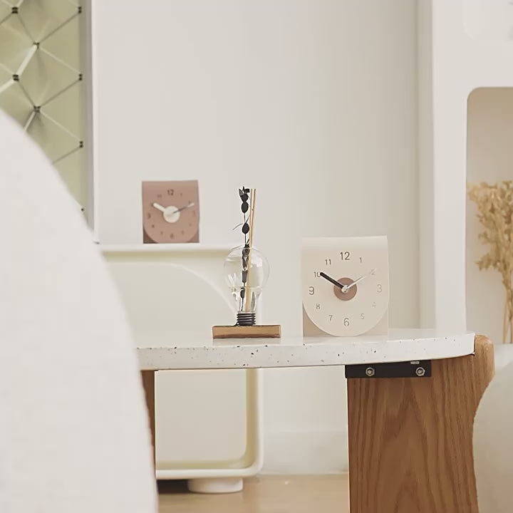 Minimalist Arc Table Clock – AMALFEA